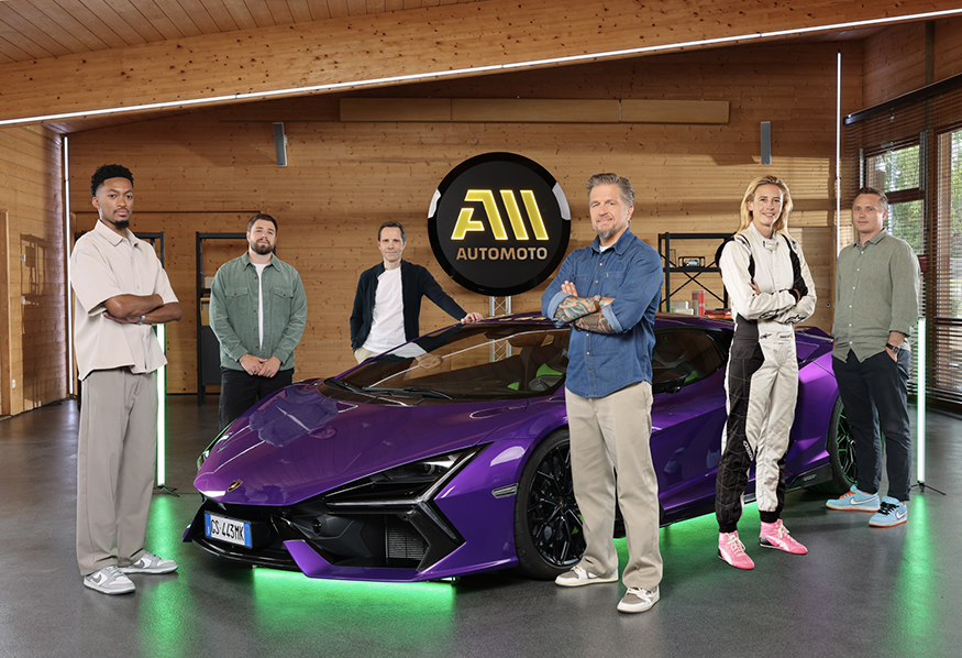 AUTOMOTO FAIT PEAU NEUVE ! | TF1 Pro